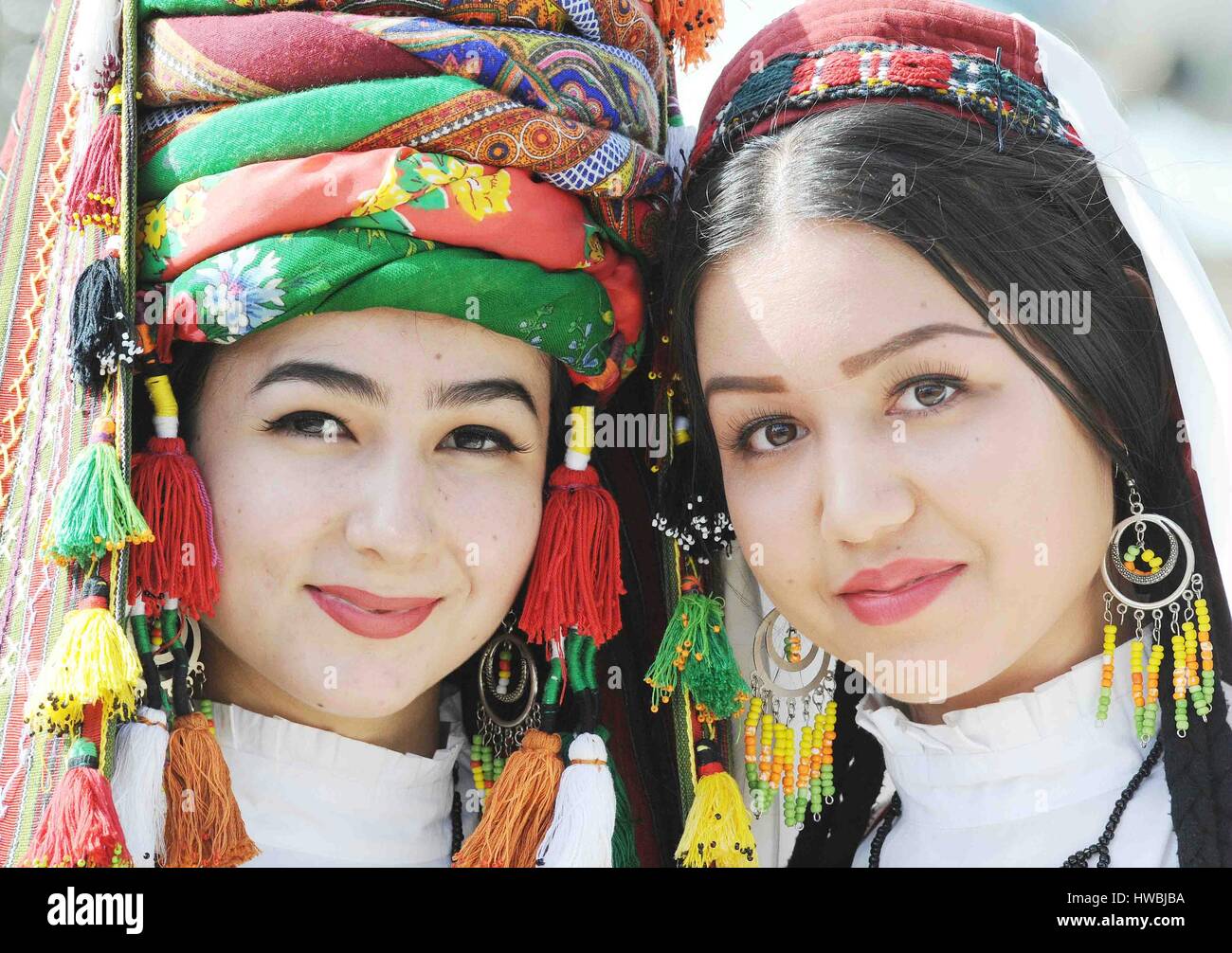Usbekische frauen -Fotos und -Bildmaterial in hoher Auflösung – Alamy