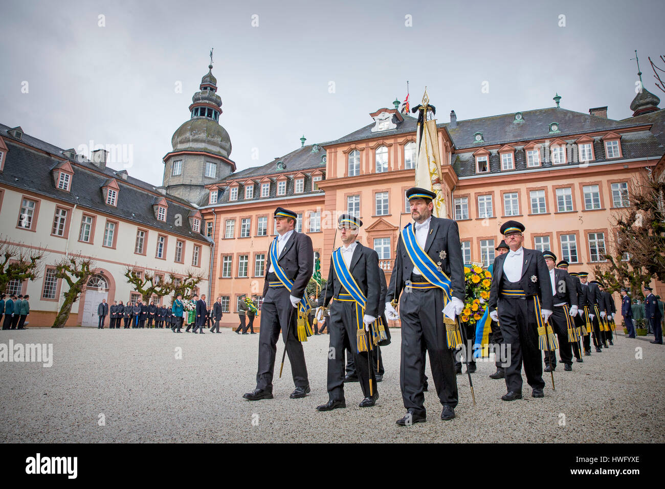 Prinzessin Benedikte von Dänemark, Prinz Gustav und Carina Axelsson ...