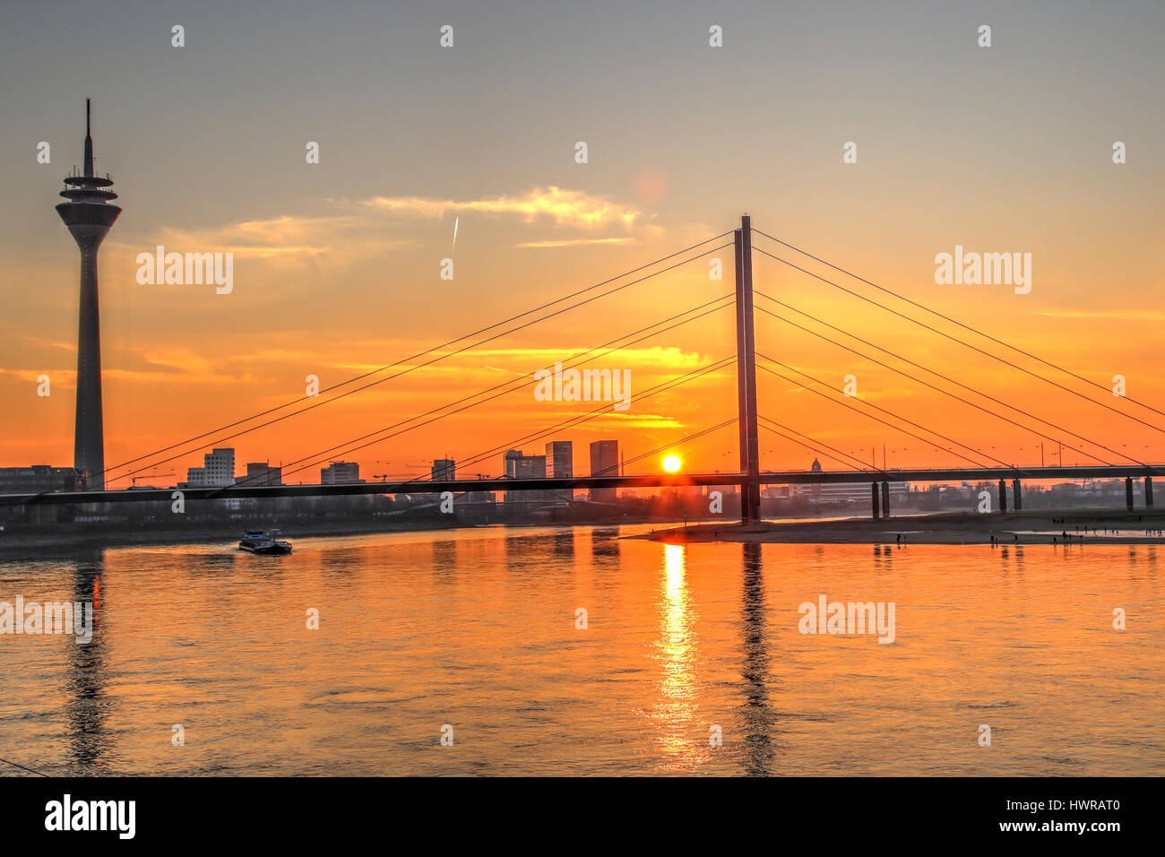 Sonnenuntergang Heute Dusseldorf