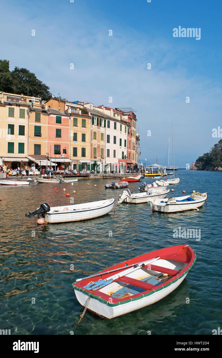 Ligurien traditionelle boote Stockfotos und -bilder Kaufen - Alamy