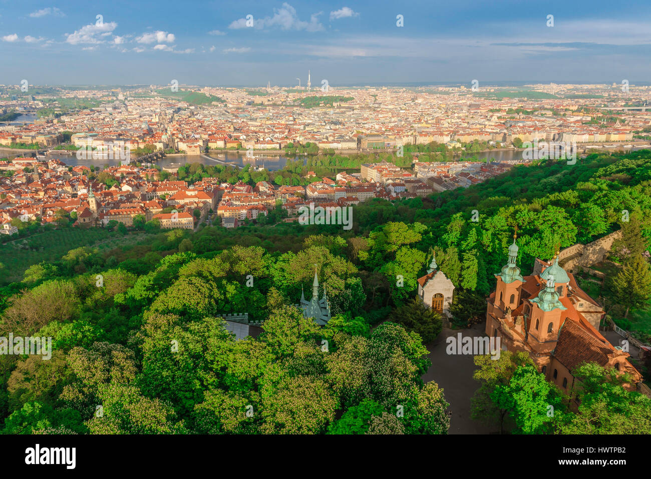 Petrin park prague -Fotos und -Bildmaterial in hoher Auflösung – Alamy