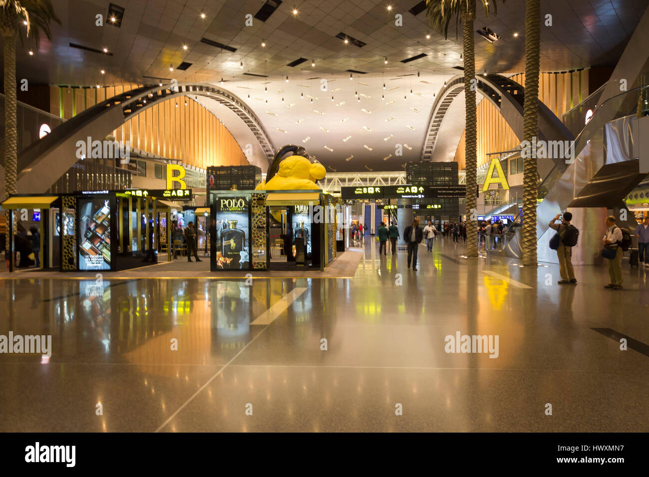 Doha flughafentransit -Fotos und -Bildmaterial in hoher Auflösung – Alamy