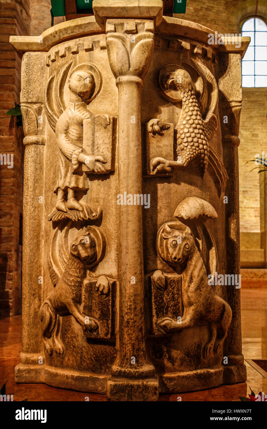 Vier evangelisten symbole -Fotos und -Bildmaterial in hoher Auflösung – Alamy