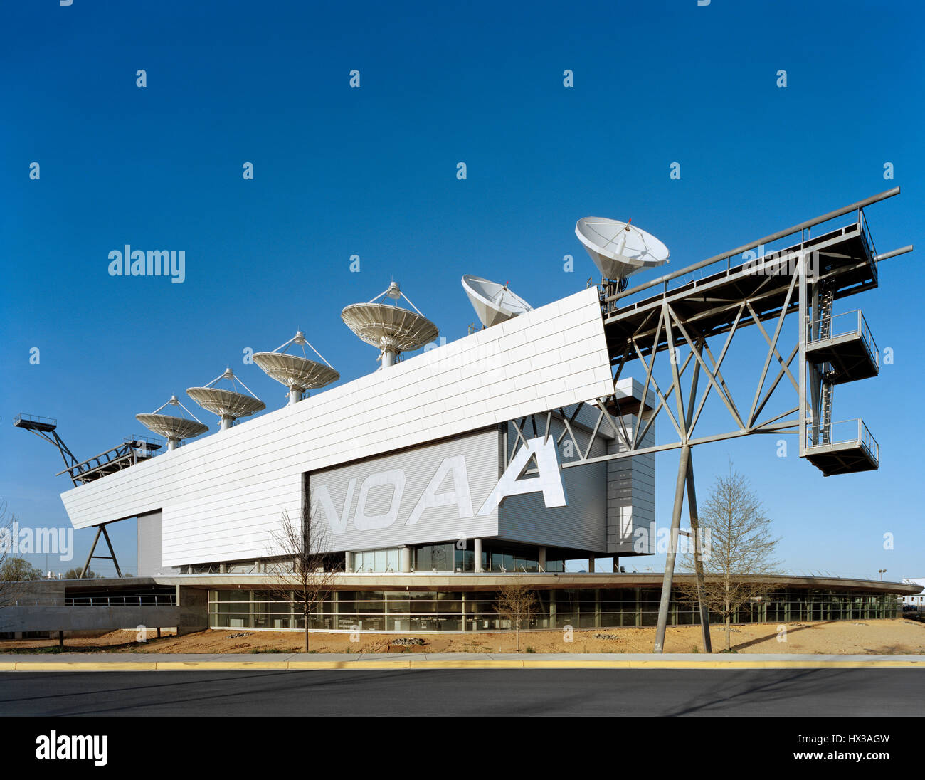 Noaa satellite operations facility -Fotos und -Bildmaterial in hoher Auflösung – Alamy