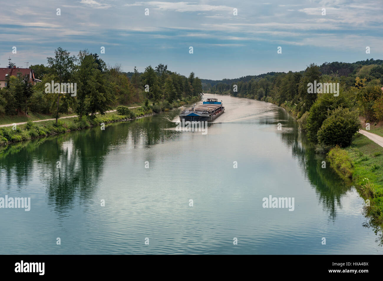 Donau schiffskanal -Fotos und -Bildmaterial in hoher Auflösung – Alamy