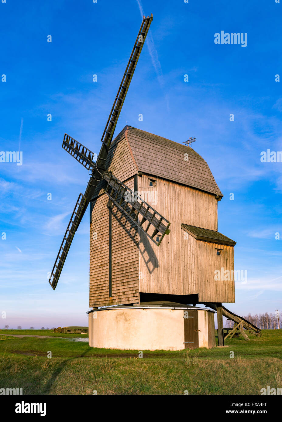 Bock windmühle -Fotos und -Bildmaterial in hoher Auflösung – Alamy