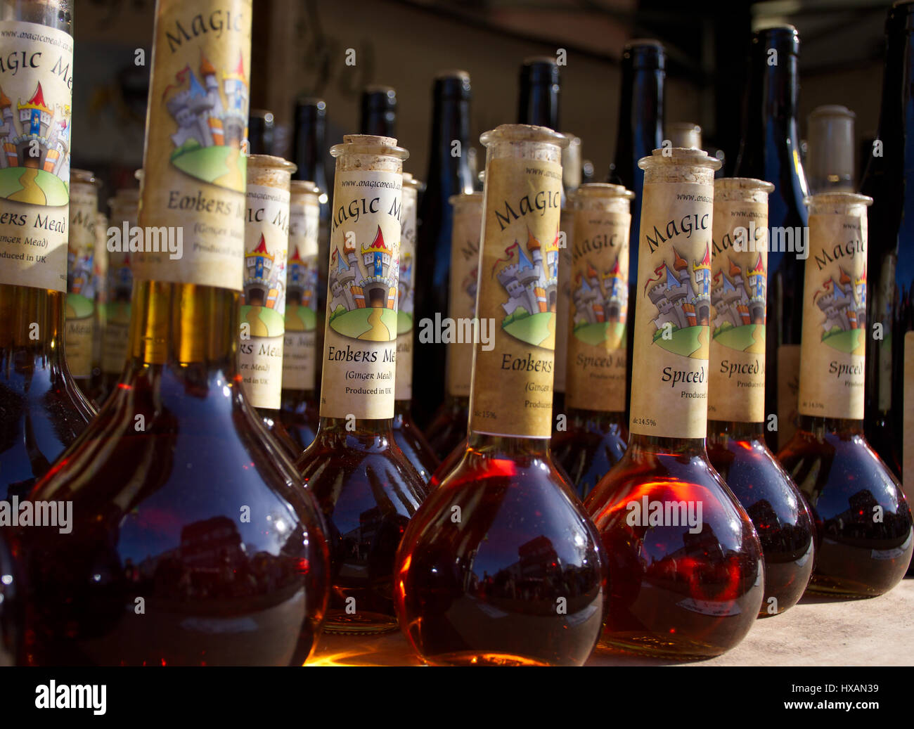 Magische flaschen -Fotos und -Bildmaterial in hoher Auflösung – Alamy