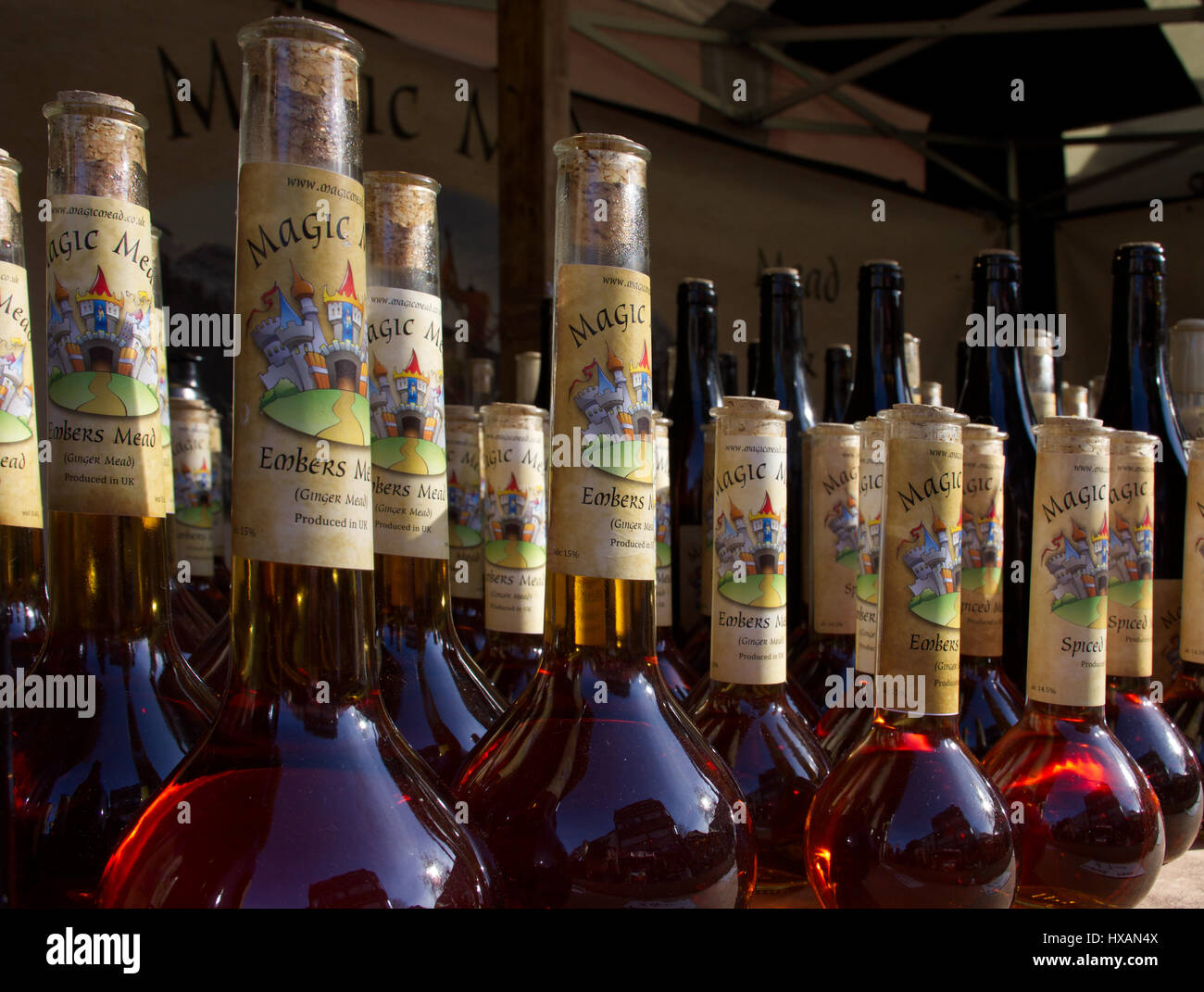 Magische flaschen -Fotos und -Bildmaterial in hoher Auflösung – Alamy