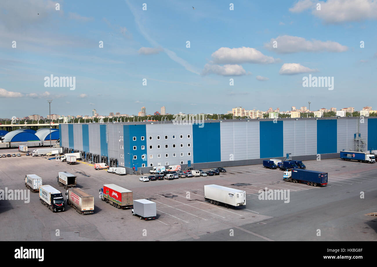 Dieses dock dient nur zum be und entladen -Fotos und -Bildmaterial in ...
