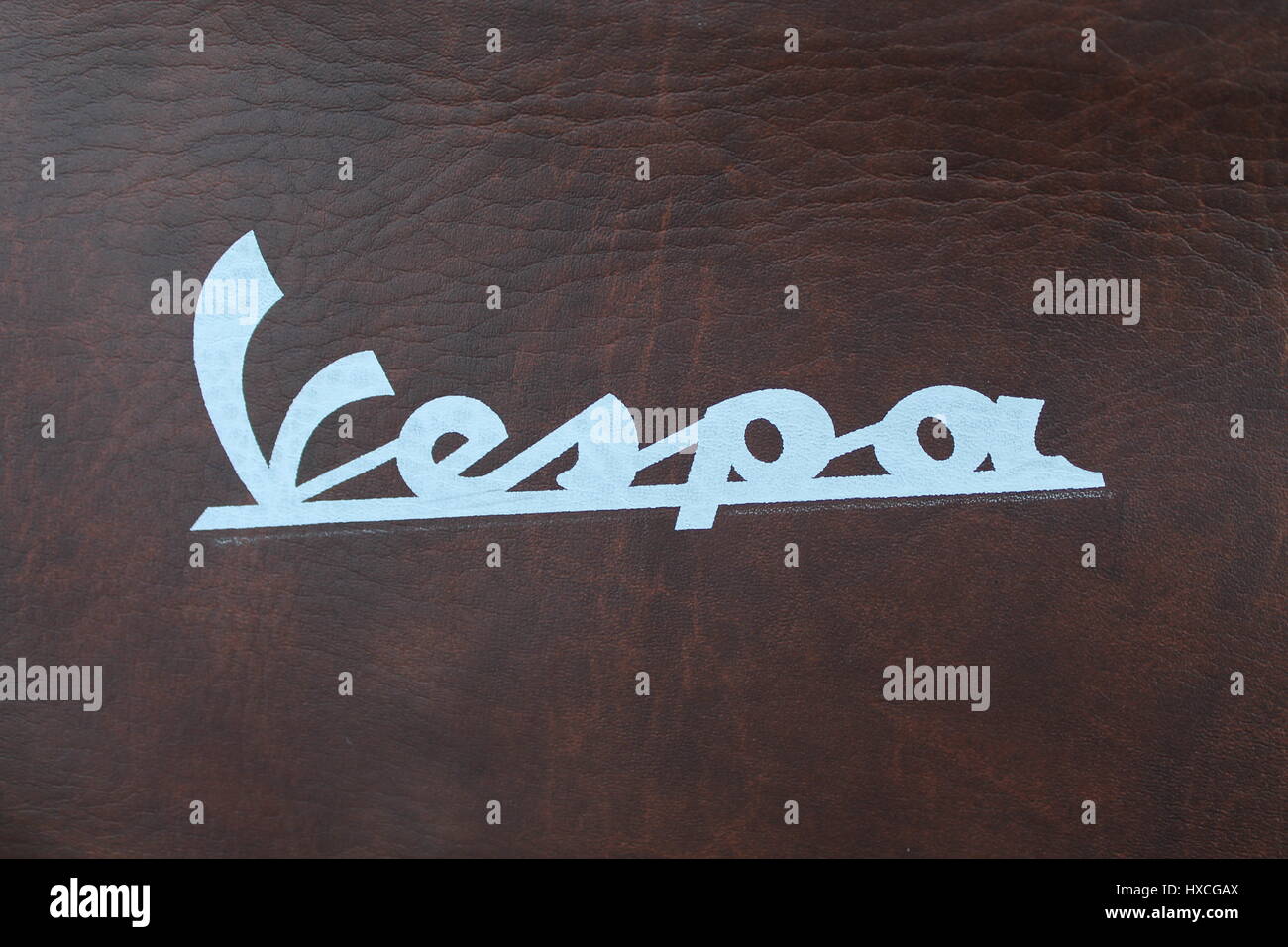 Vespa logo -Fotos und -Bildmaterial in hoher Auflösung – Alamy