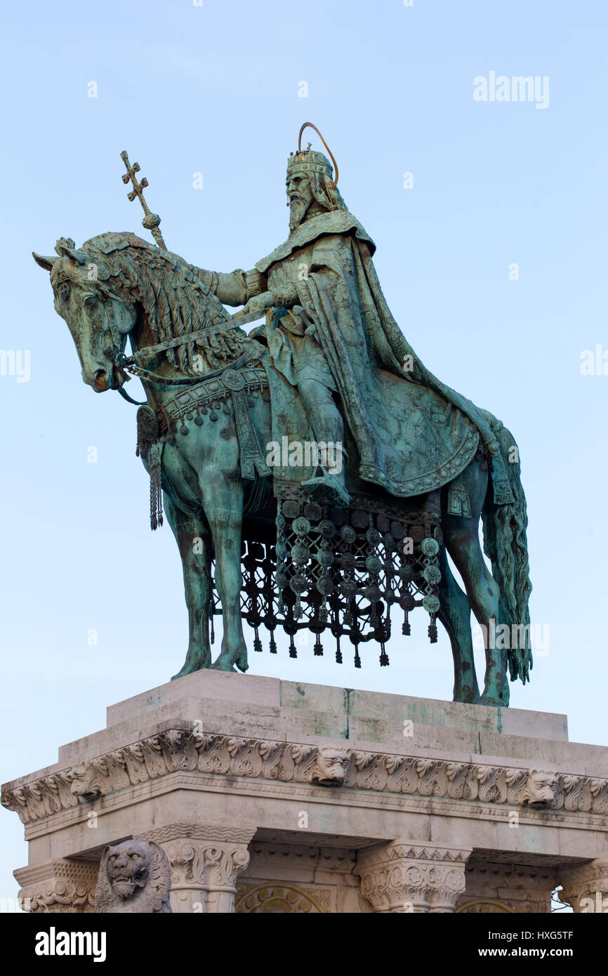 Statue des heiligen stephans von ungarn -Fotos und -Bildmaterial in ...
