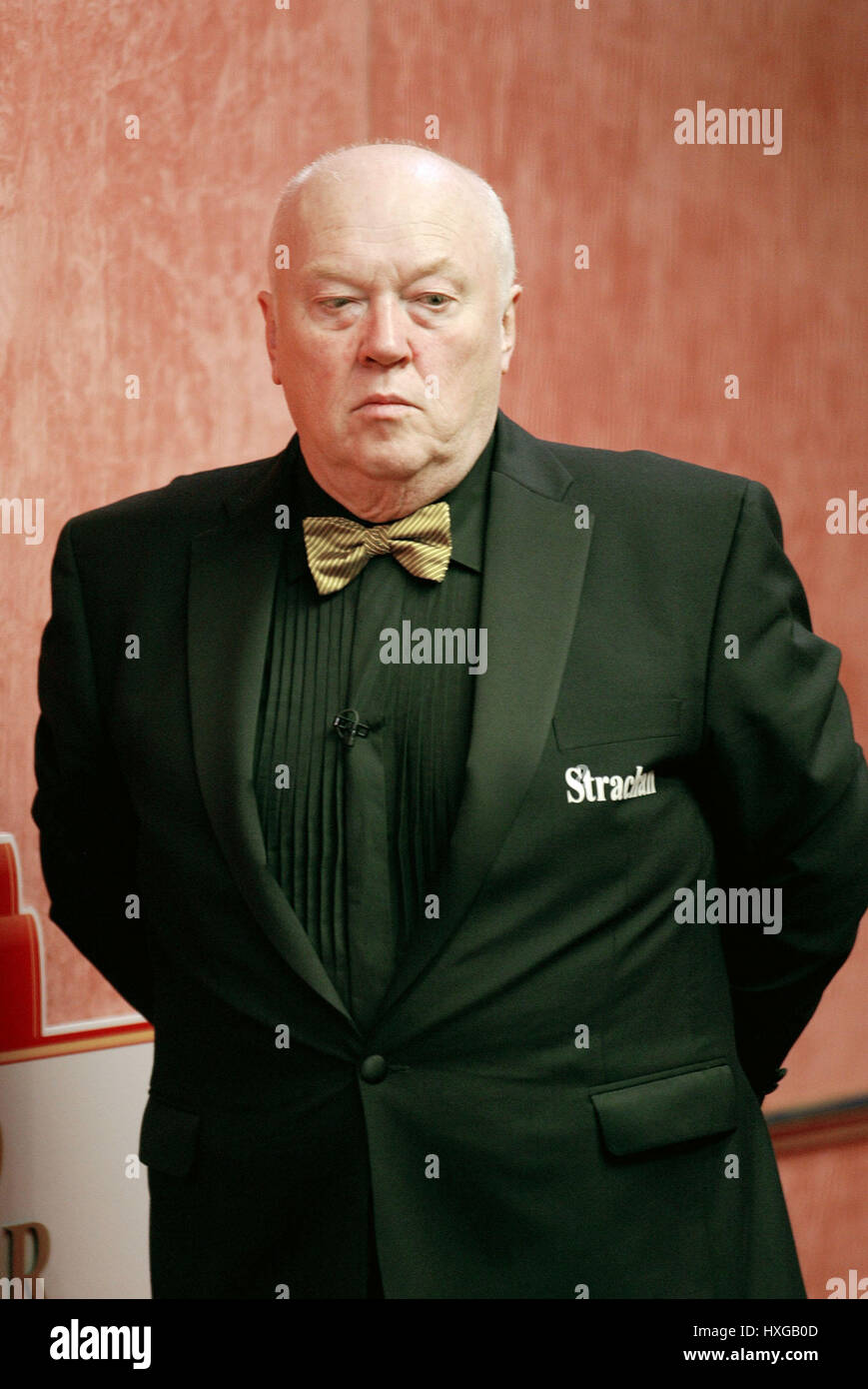 PETE WILLIAMSON SNOOKER Schiedsrichter CRUCIBLE THEATRE SHEFFIELD 24 pete-williamson-snooker-schiedsrichter-crucible-theatre-sheffield-24