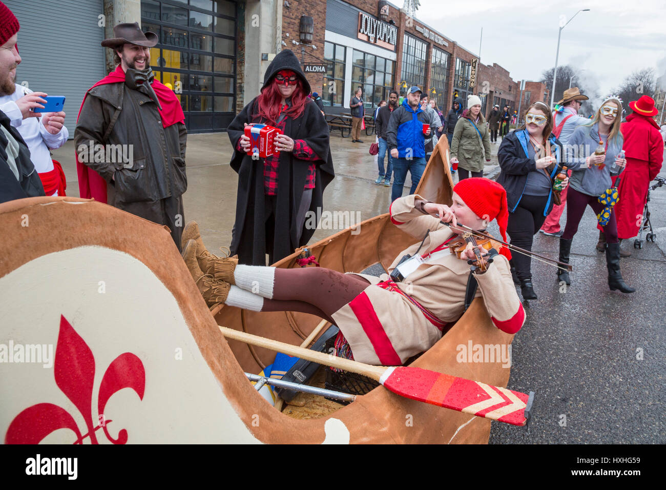 Detroit, Michigan - The Marche du Nain Rouge feiert die Ankunft des ...