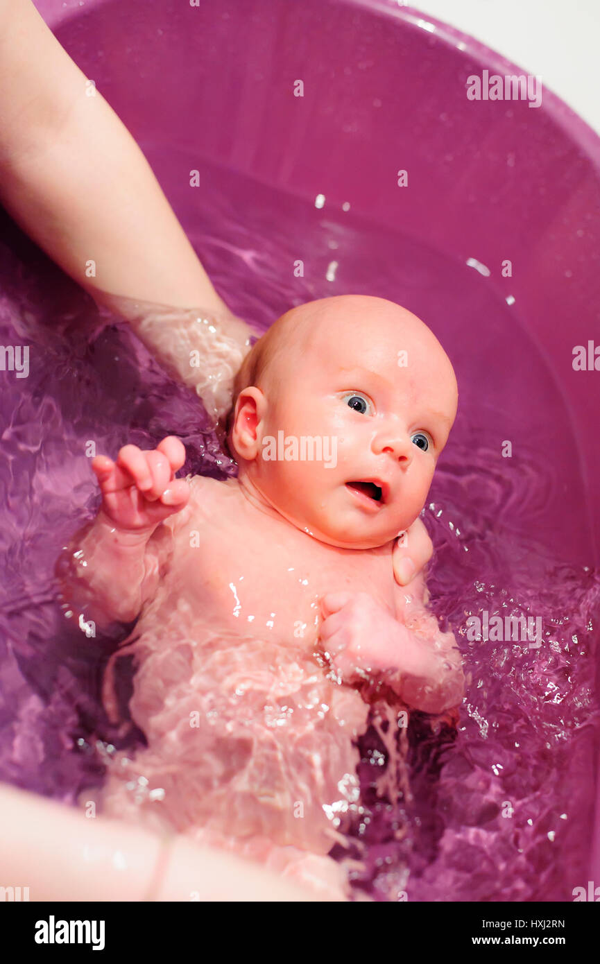 Bad portrait kind -Fotos und -Bildmaterial in hoher Auflösung – Alamy