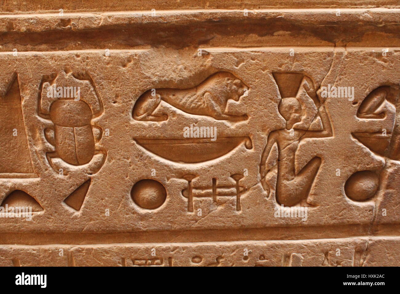 Edfu Tempel des Horus in Edfu Stadt am Nil Stockfotografie - Alamy