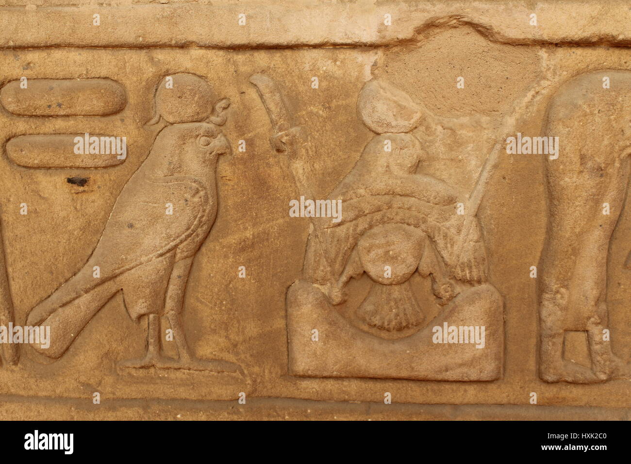 Edfu Tempel des Horus in Edfu Stadt am Nil Stockfotografie - Alamy