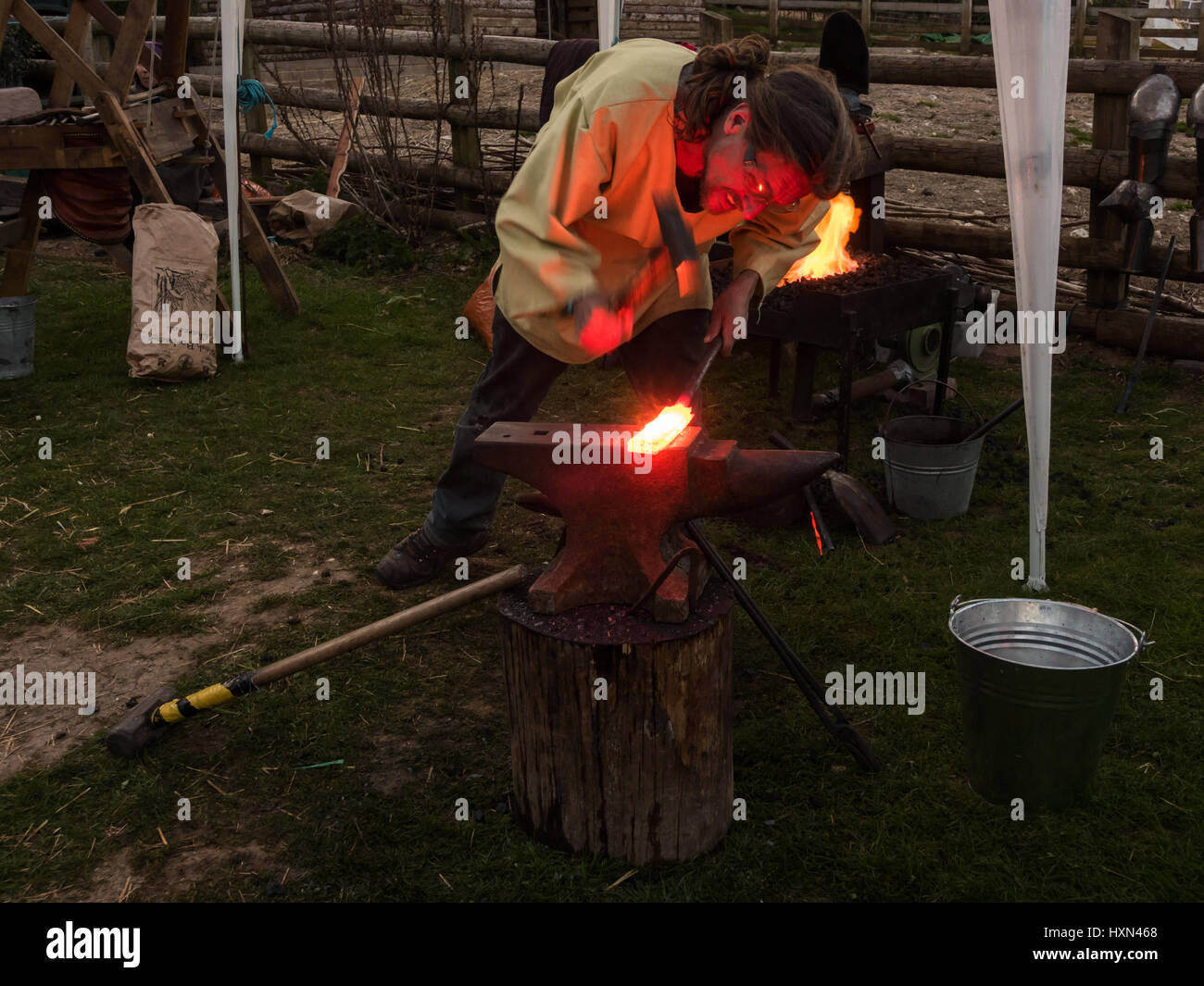 Blacksmith metalwork -Fotos und -Bildmaterial in hoher Auflösung – Alamy