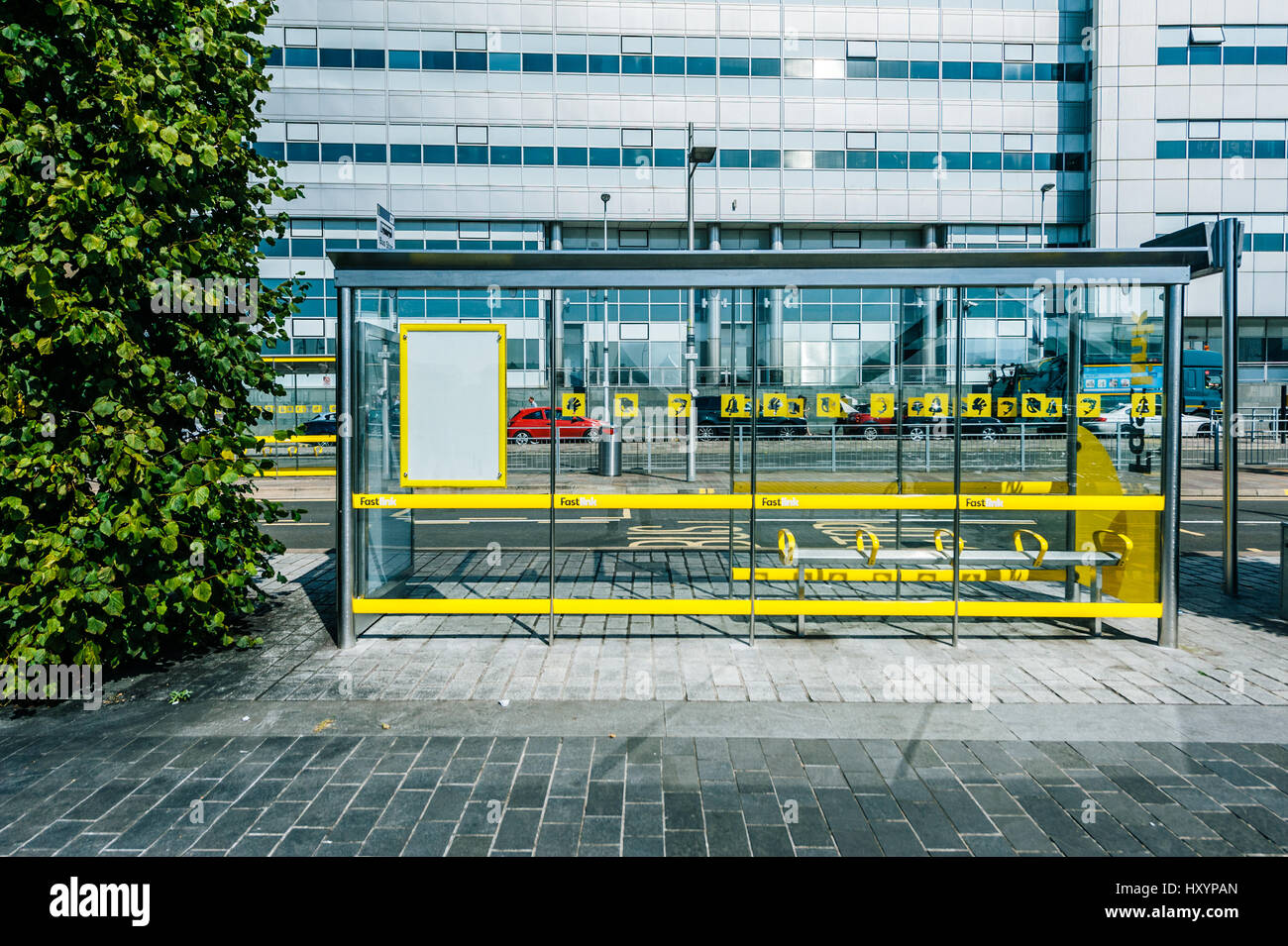 Glasgow bus stop -Fotos und -Bildmaterial in hoher Auflösung – Alamy