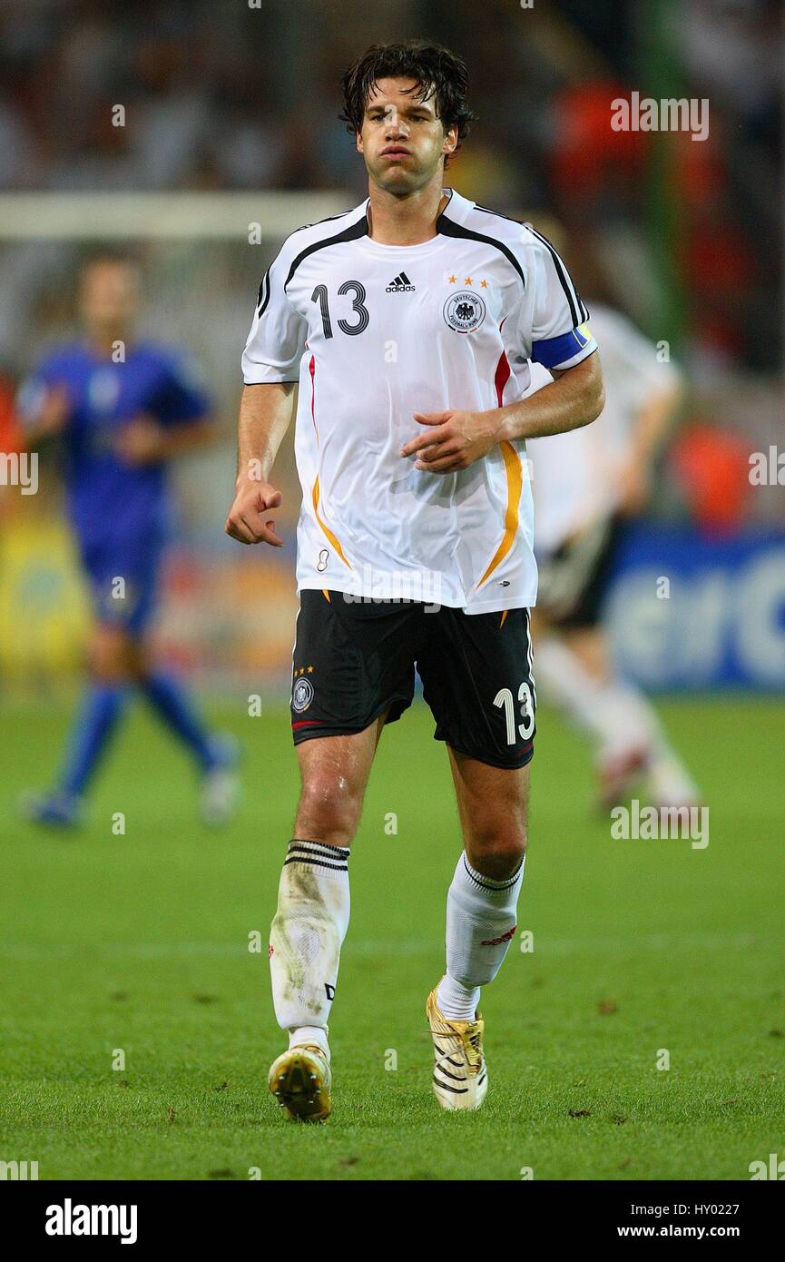 Italien michael ballack -Fotos und -Bildmaterial in hoher Auflösung – Alamy