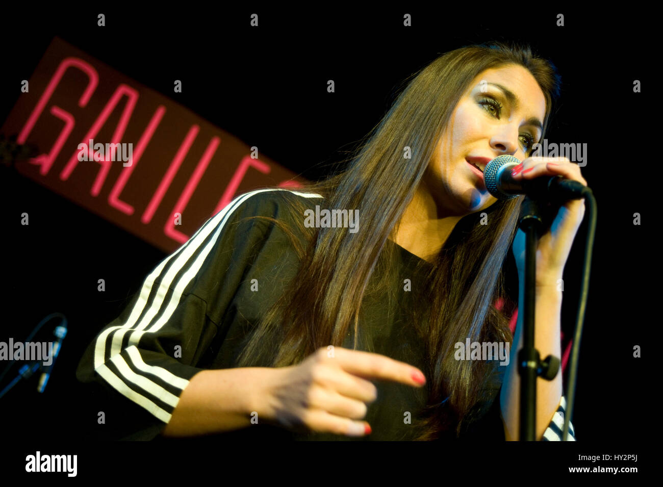 Celia Flores, Tochter von Marisol, präsentiert ihr neuen Album De ...