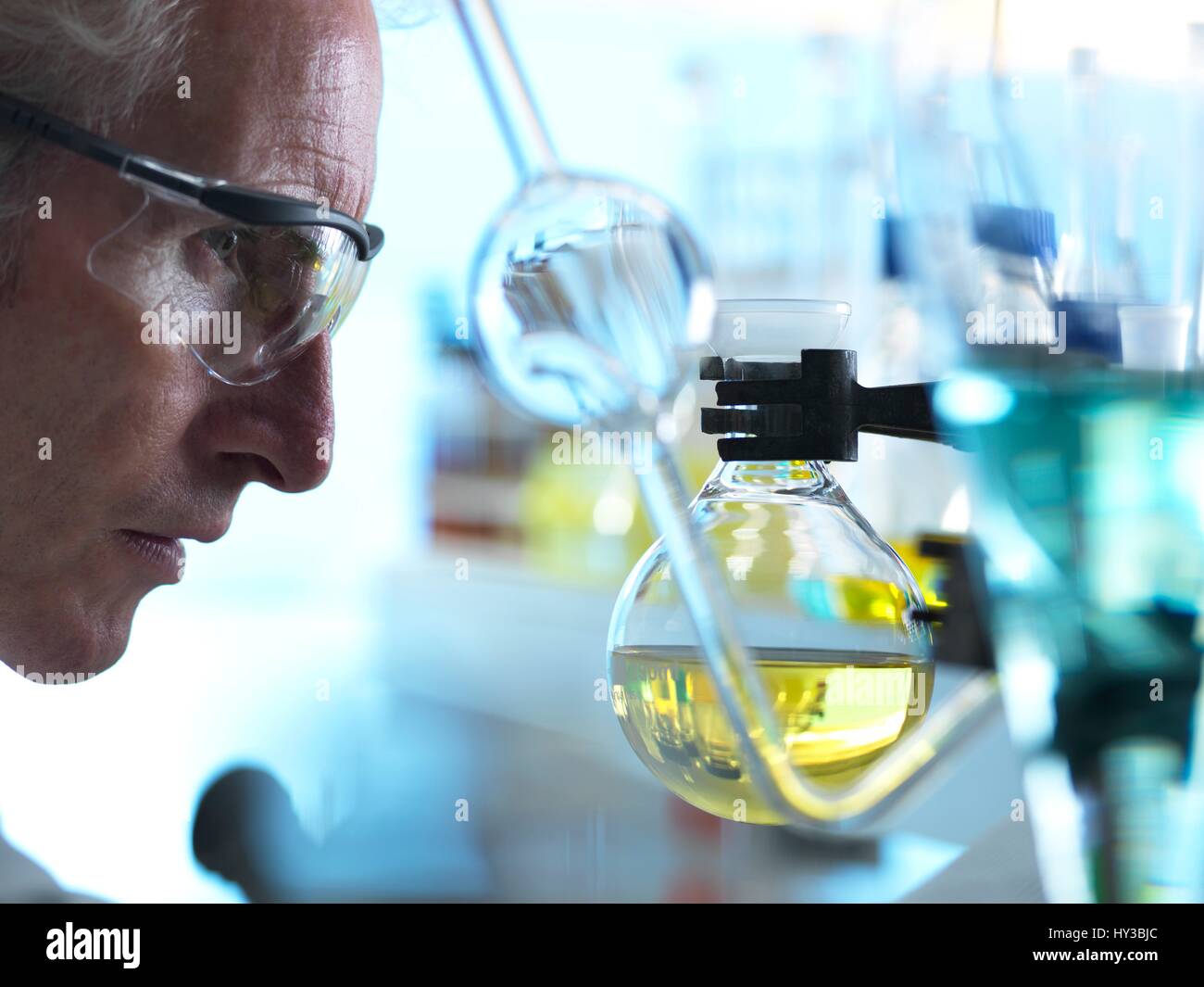 -MODELL VERÖFFENTLICHT. Wissenschaftler beobachten chemisches ...