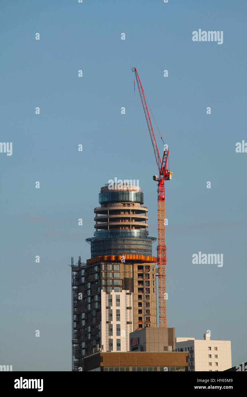 Henninger turm -Fotos und -Bildmaterial in hoher Auflösung – Alamy