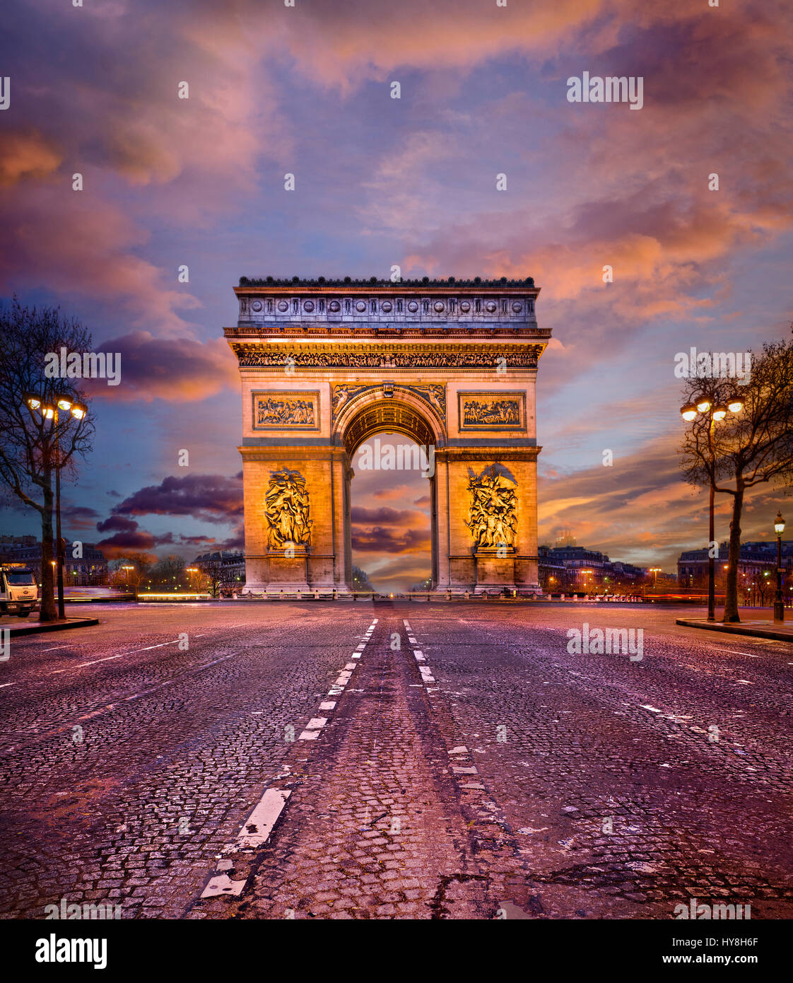 Paris arc de triomphe -Fotos und -Bildmaterial in hoher Auflösung – Alamy
