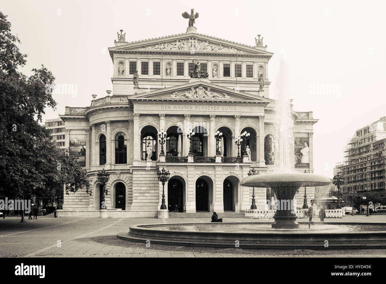 Alte oper frankfurt -Fotos und -Bildmaterial in hoher Auflösung – Alamy