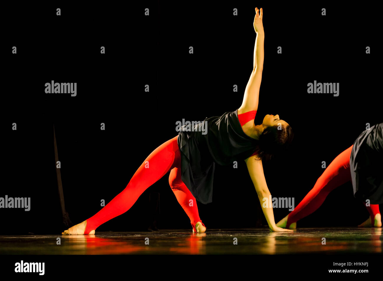 Action active able -Fotos und -Bildmaterial in hoher Auflösung – Alamy