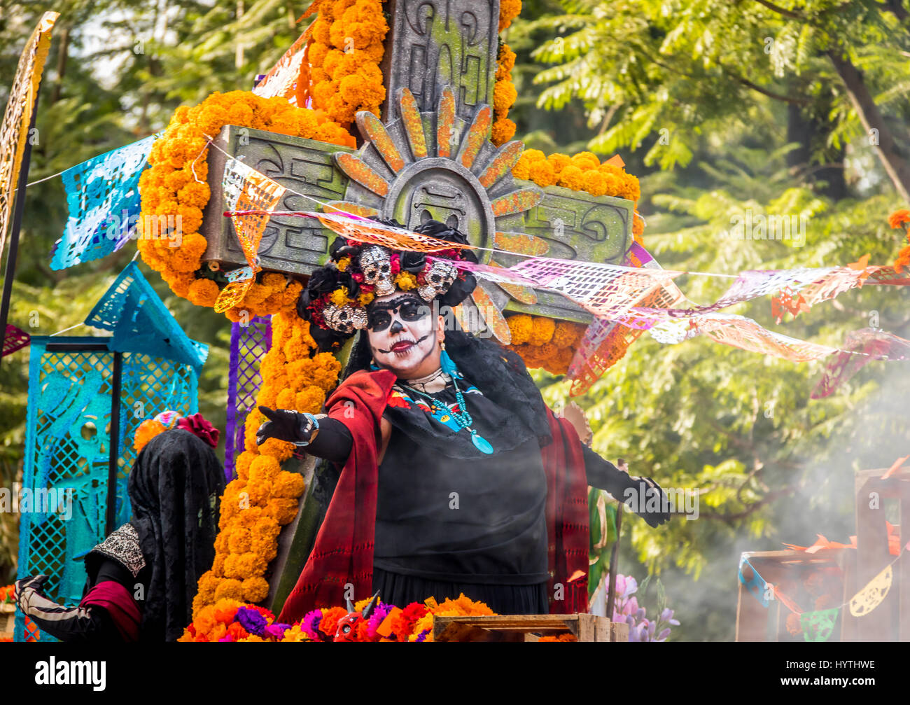 Tag der Toten (Dia de Los Muertos) Parade in Mexico City - Mexiko Stockfotografie - Alamy
