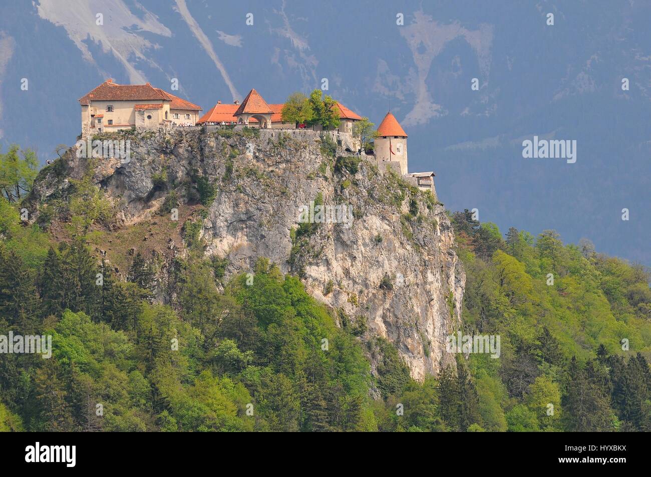 Slowenien, Bled, Bled Castle mittelalterlichen Burg auf einem Abgrund ...
