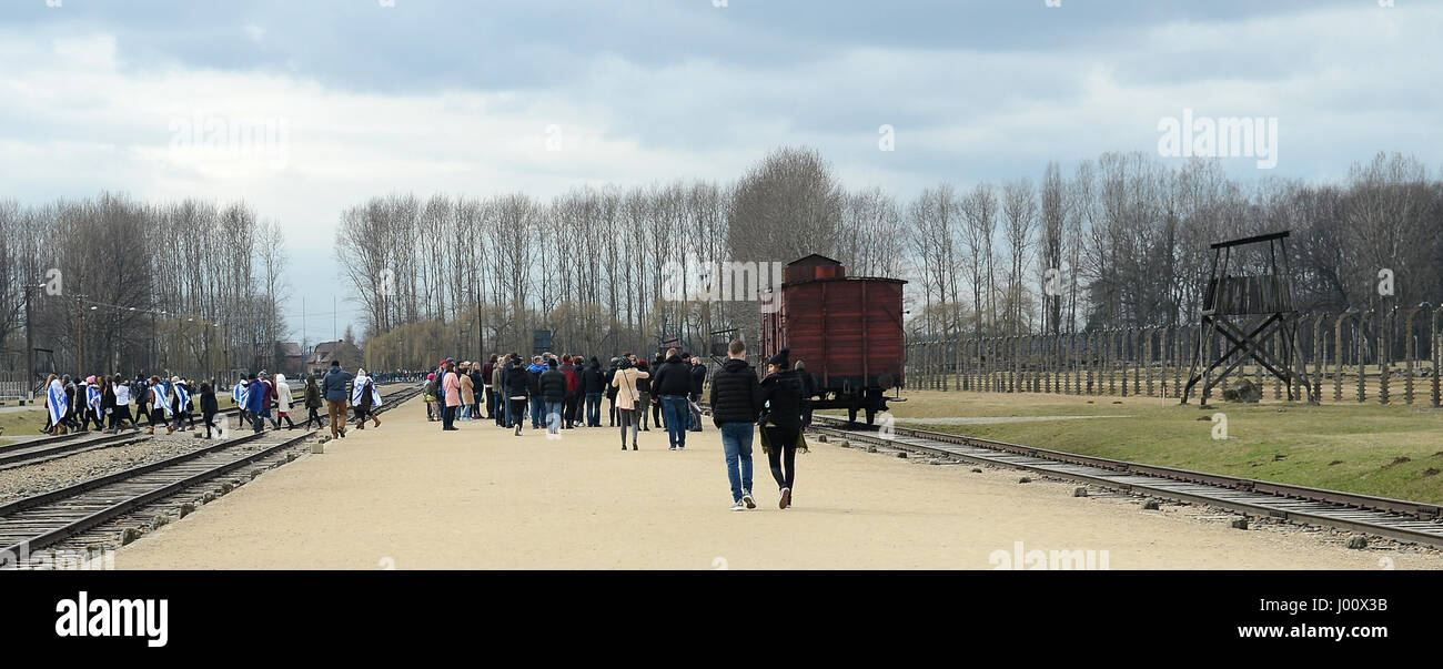 Die Rampe Von Auschwitz Stockfotos und -bilder Kaufen - Alamy