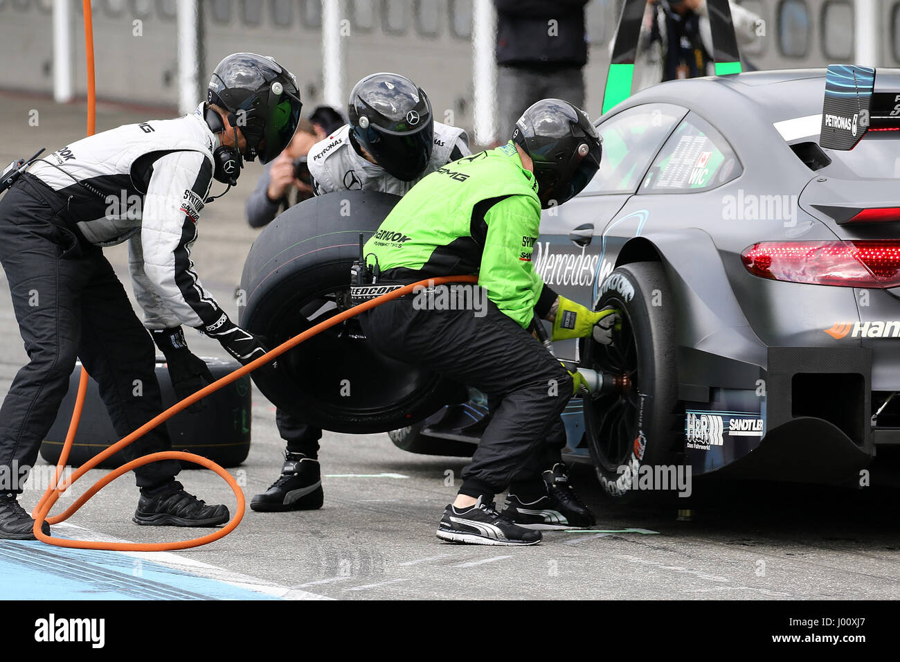 Testfahrten DTM 2017, Hockenheimring, Im Bild Robert Wickens (CDN #6 ...