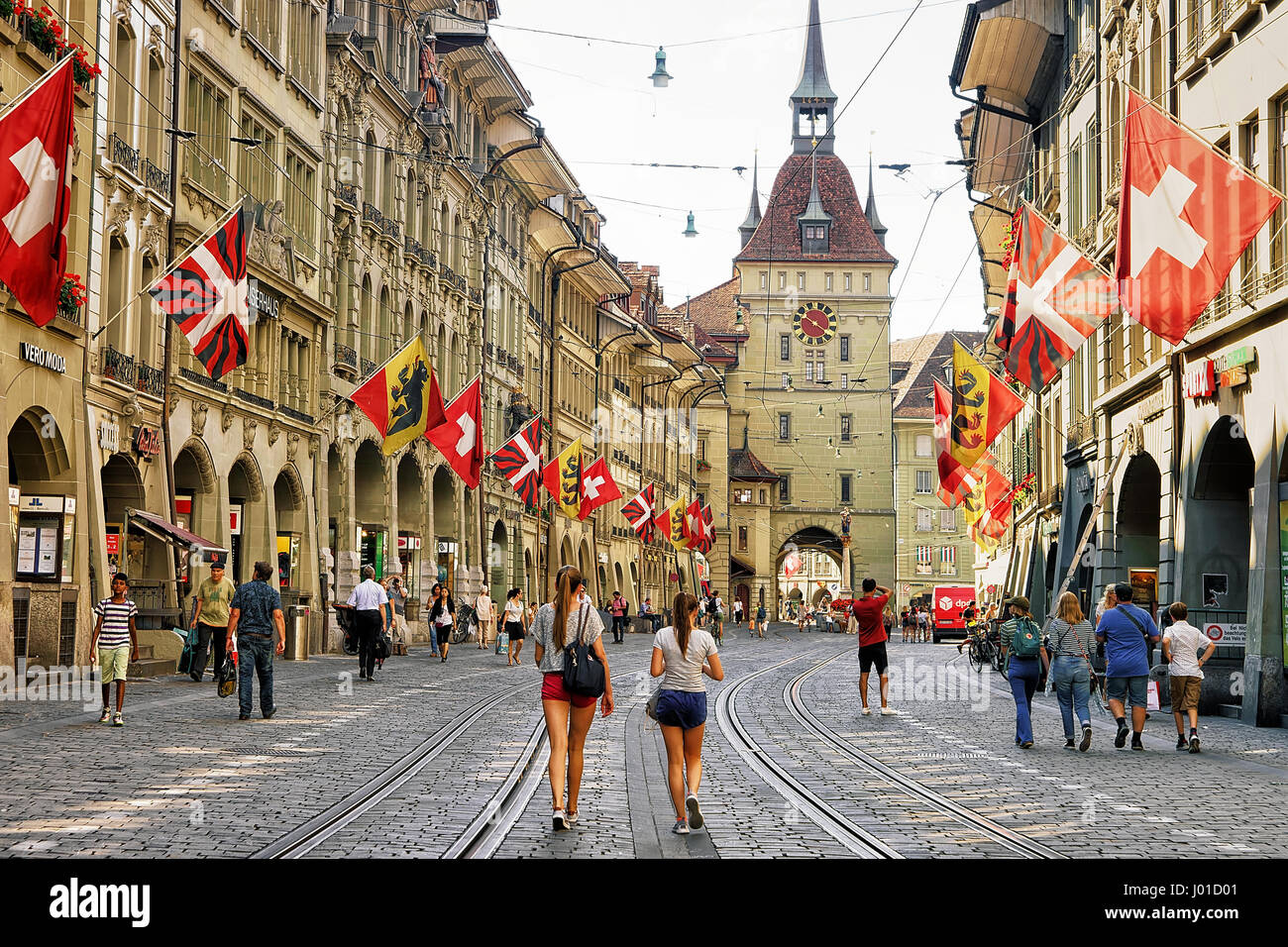 Bern, Schweiz - 31. August 2016: Mädchen und anderen Menschen am ...