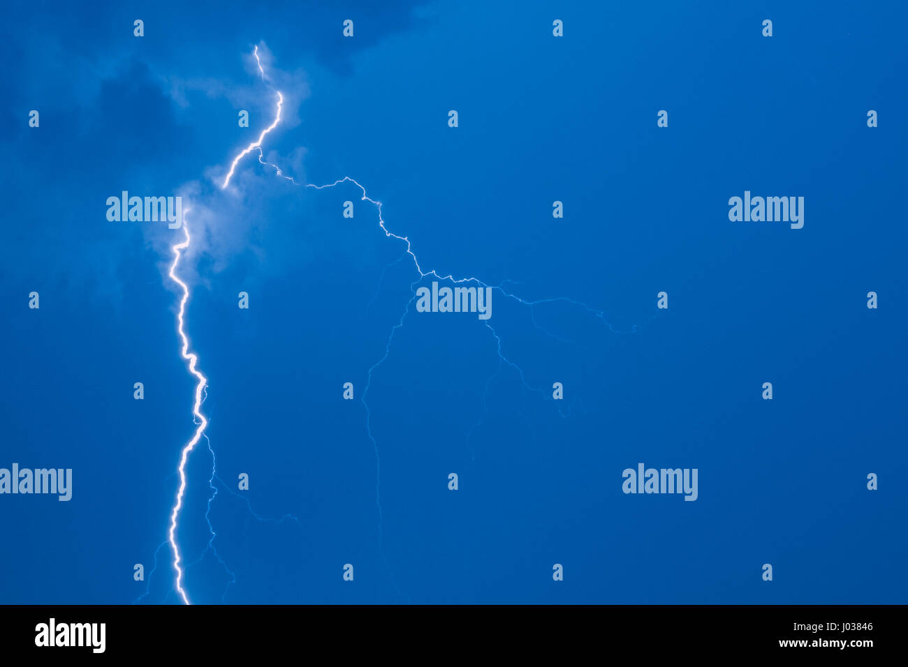 Gott der macht -Fotos und -Bildmaterial in hoher Auflösung – Alamy