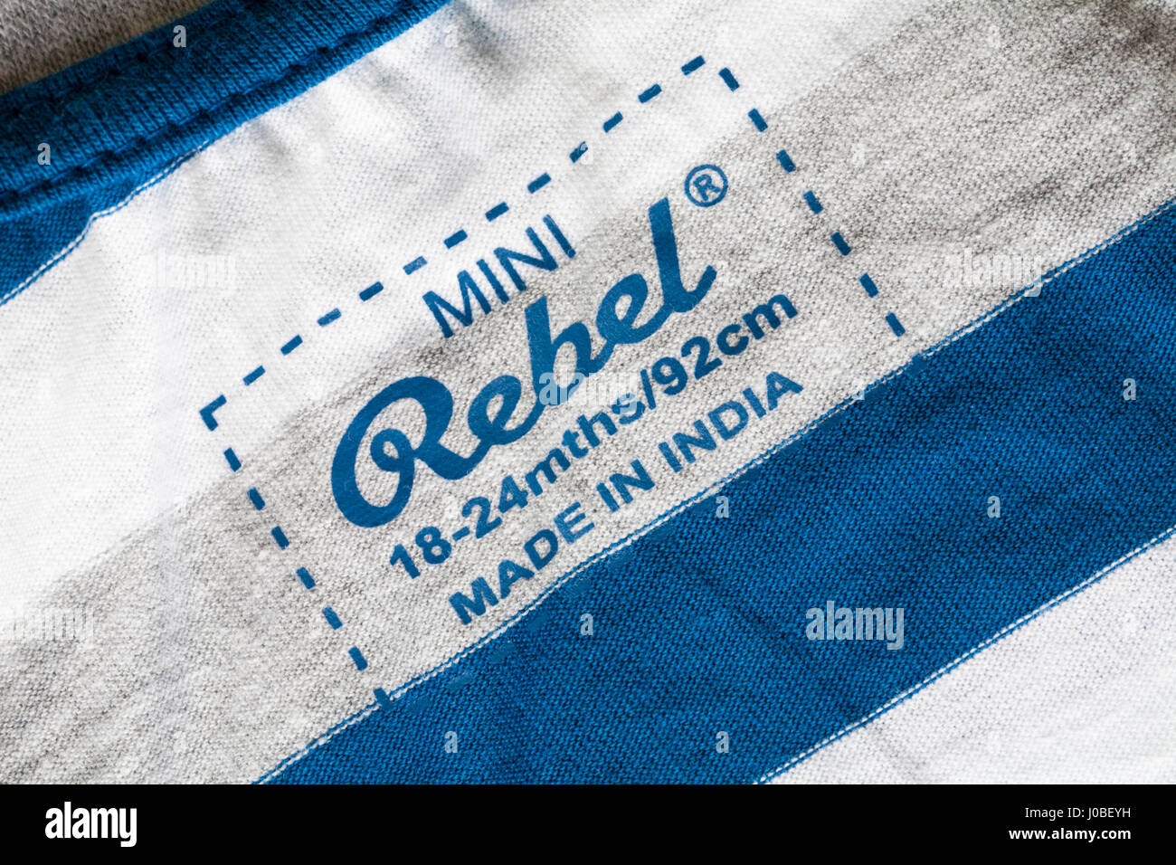 Mini Rebel Label in der Kleidung Hergestellt in Indien für Alter 18-24 ...