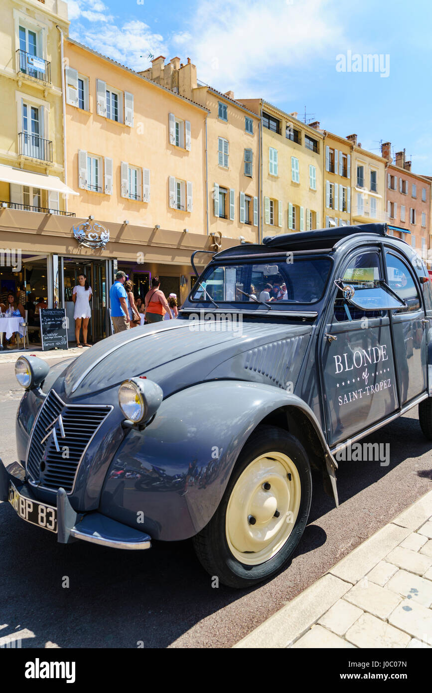 Alter citroen 2cv -Fotos und -Bildmaterial in hoher Auflösung – Alamy