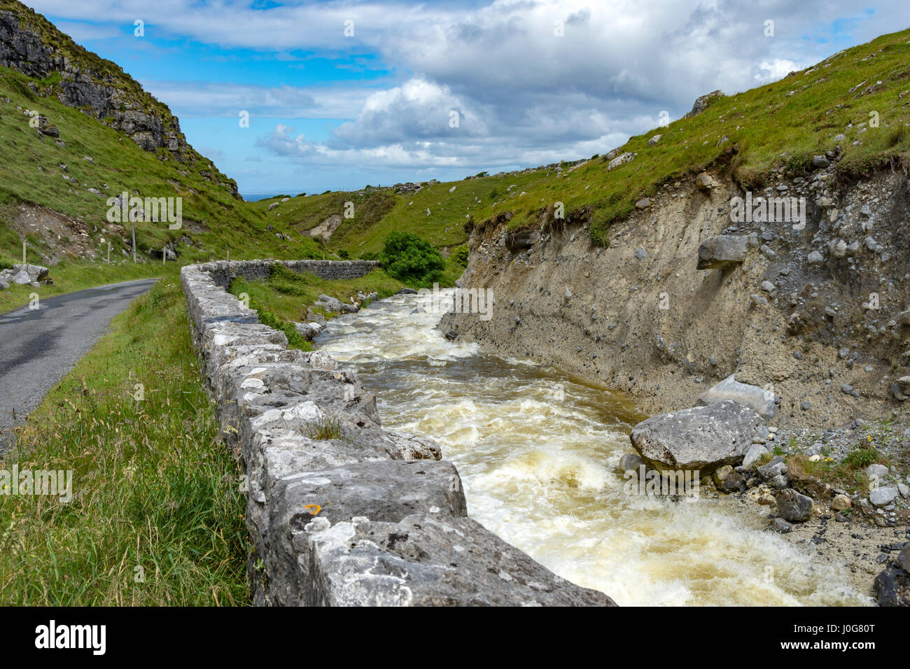 Caher fluss -Fotos und -Bildmaterial in hoher Auflösung – Alamy