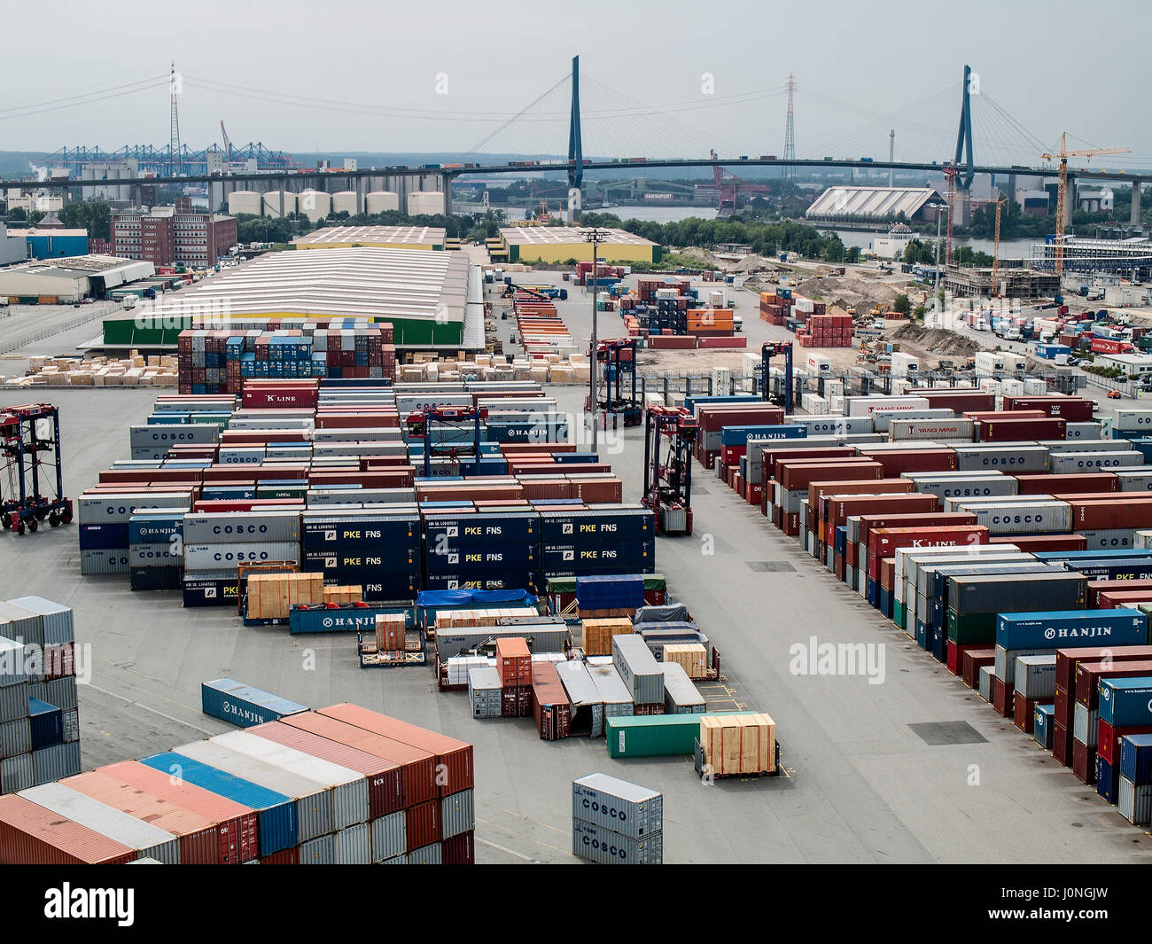 CTT Container Terminal Tollerort im Hafen von Hamburg, Deutschland ...