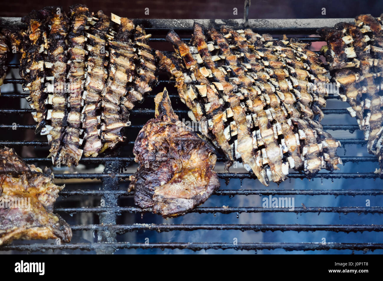 Asado argentino -Fotos und -Bildmaterial in hoher Auflösung – Alamy