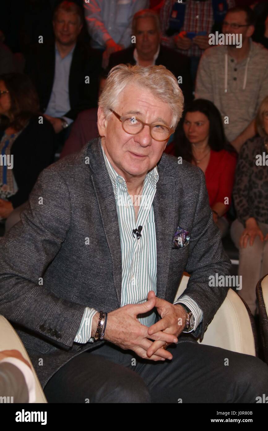 Gäste, die an Markus Lanz Talkshow im Studio Stahltwiete. Mitwirkende ...