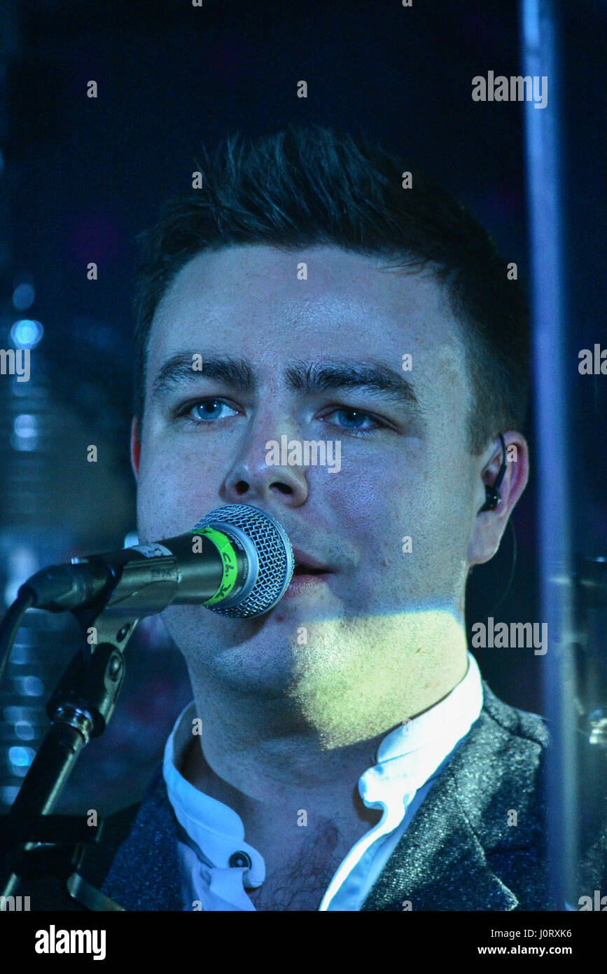 Lisa mchugh -Fotos und -Bildmaterial in hoher Auflösung – Alamy