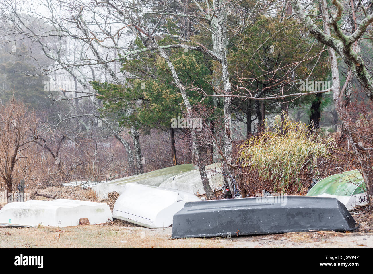Boote am strand aufgestellt -Fotos und -Bildmaterial in hoher Auflösung ...