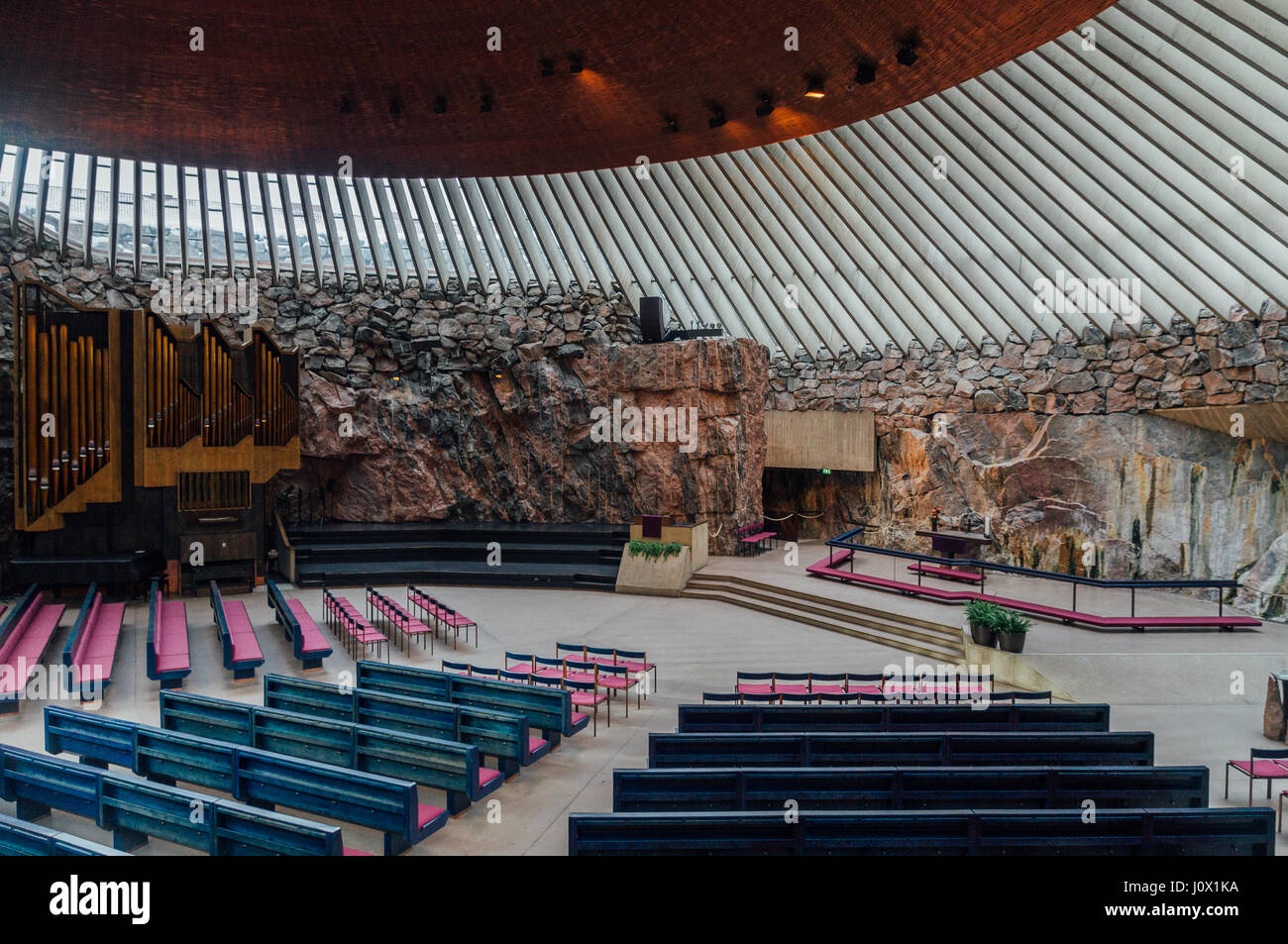 HELSINKI, Finnland - 26 Februar: Innere Leere Temppeliaukio-Kirche ...