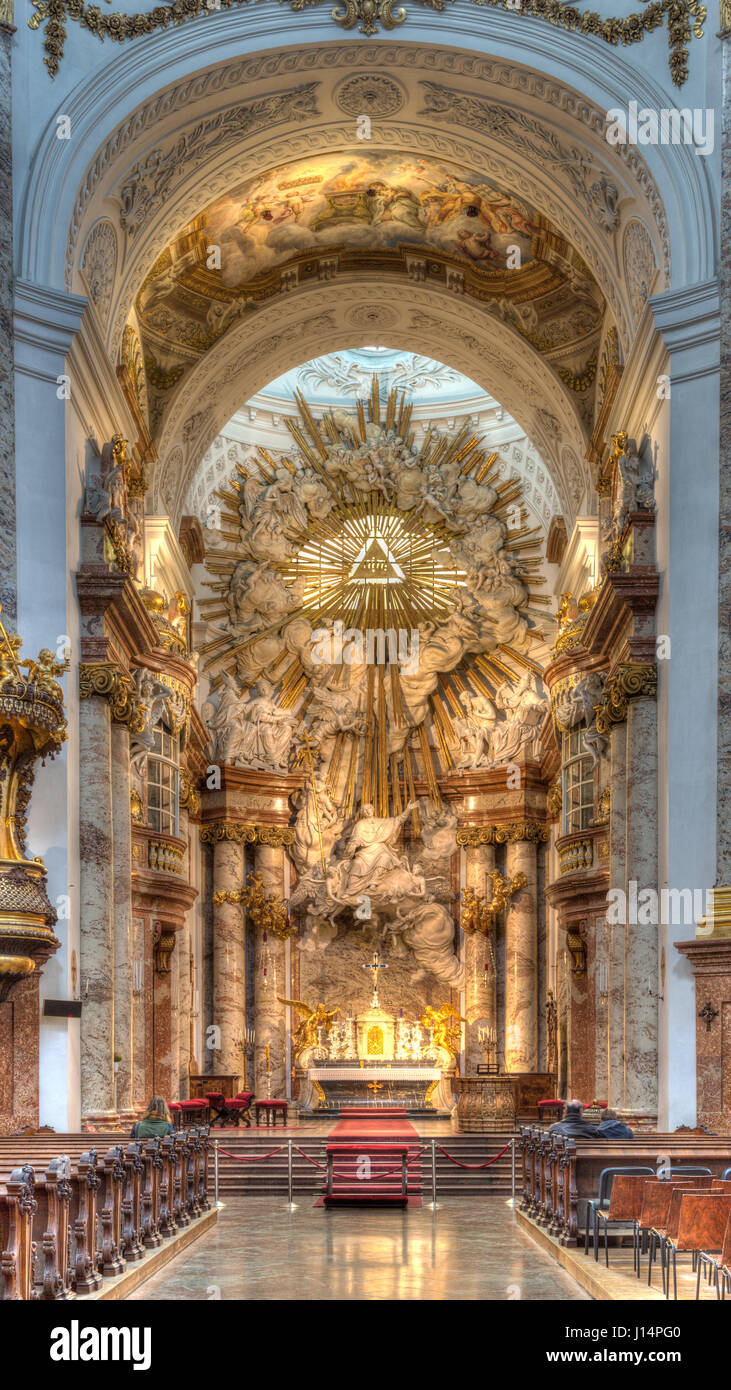 Karlskirche Interior Vienna Austria Stockfotos und -bilder Kaufen - Alamy