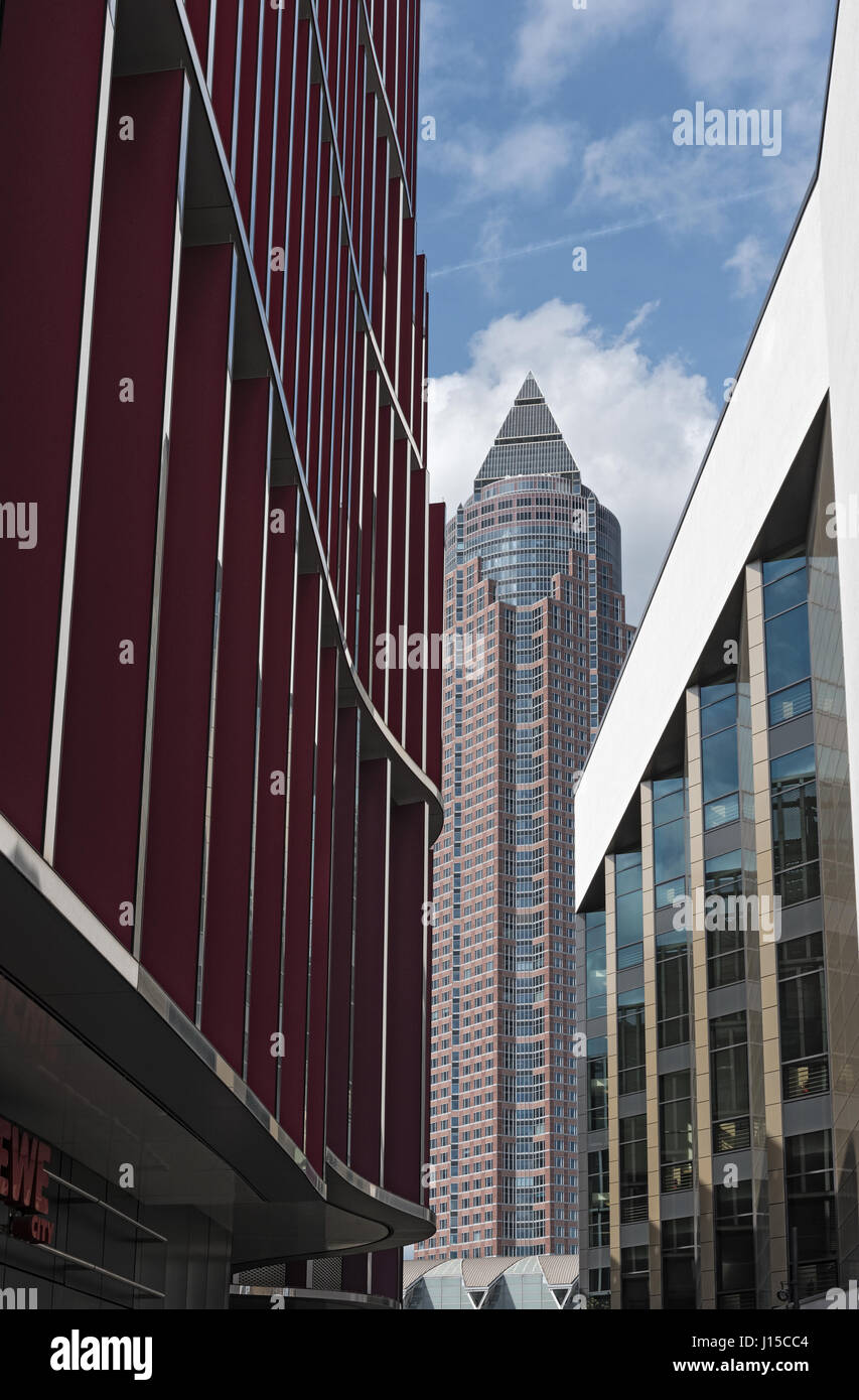 Fair tower messeturm -Fotos und -Bildmaterial in hoher Auflösung – Alamy