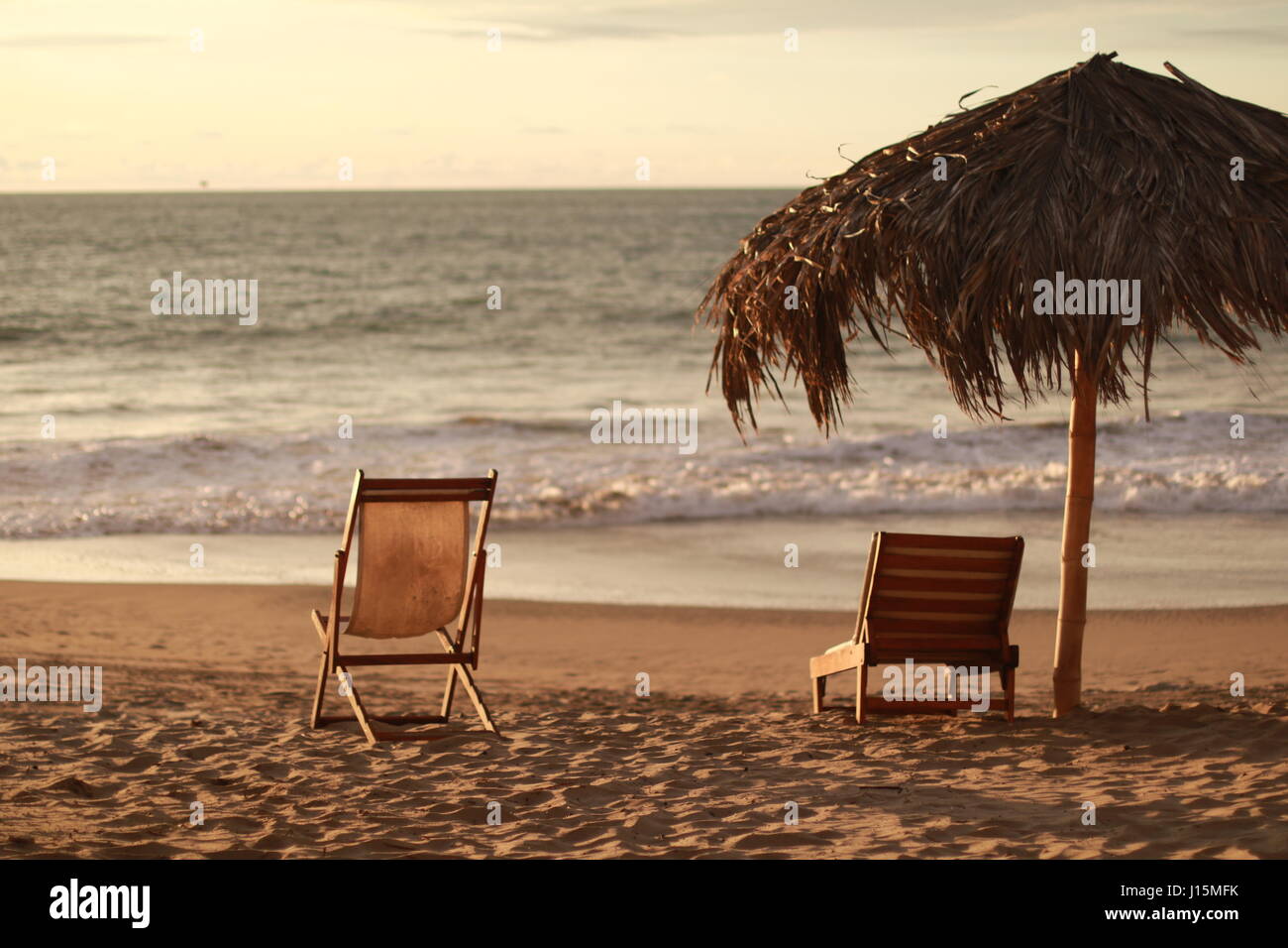 Liege am strand -Fotos und -Bildmaterial in hoher Auflösung – Alamy