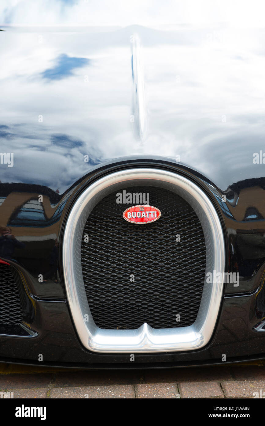 Front Kühlergrill Detail von £1. 3M Bugatti Veyron Hypercar ...
