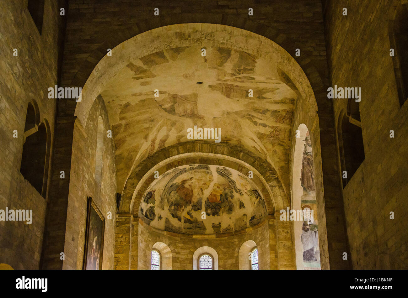 Basilika st george in der prager burg -Fotos und -Bildmaterial in hoher Auflösung – Alamy