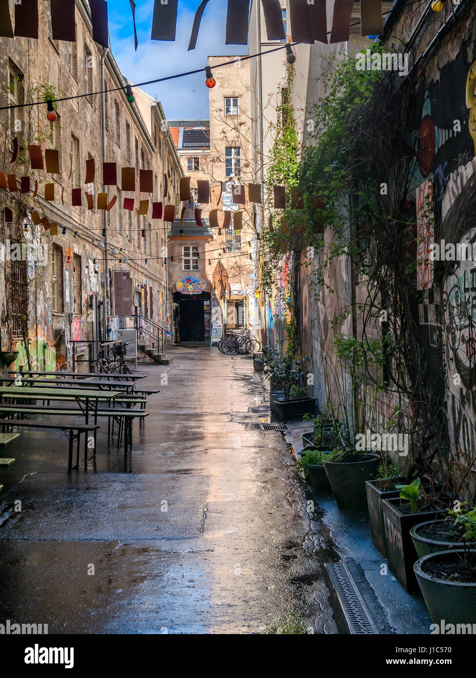 Berliner hinterhof -Fotos und -Bildmaterial in hoher Auflösung – Alamy